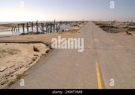 DR-1607 Hurricane Rita.. Photographs Relating to Disasters and ...