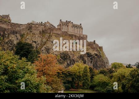 Edinburgh Scotland: 19th Oct 2022: Edinburgh Castle in the City during ...