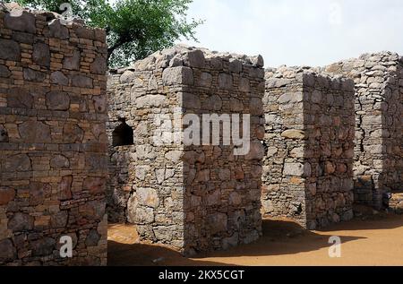 Buddha statues of Jaulian Stupa, Ancient city of Taxila, Jaulian ...