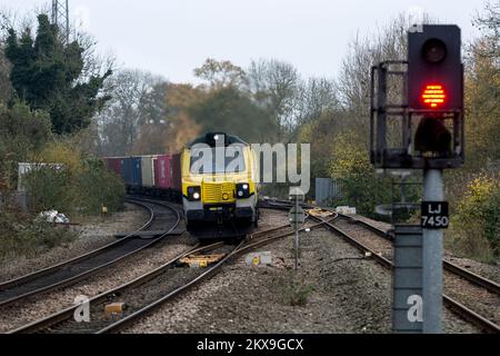 Freightliner class 70 diesel locomotive No. 70002 pulling an intermodal ...