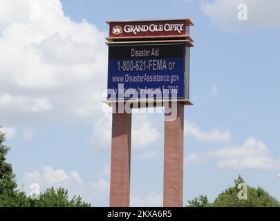 Grand Ole Opry Billboard Stock Photo - Alamy