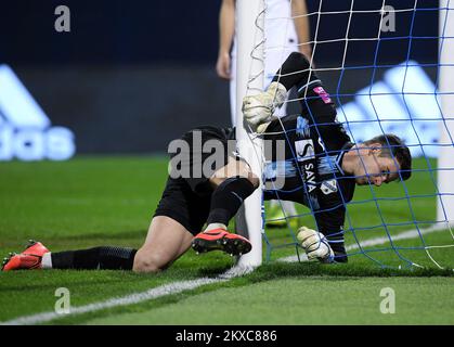 Croatian goalkeeper Simon Sluga joins Luton Town as the most expensive ...