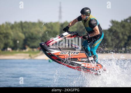 Contestants compete in freestyle during the Alpe Adria Jet Ski Tour on ...