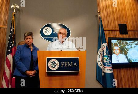 011082611 FEMA Press Conference on Hurricane Irene.. Photographs ...