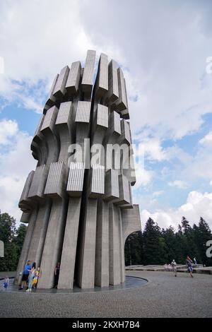 Monument to the Revolution, Kozara Stock Photo - Alamy