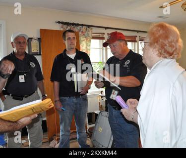 FEMA goes Door to Door in Pamlico County. North Carolina Hurricane ...
