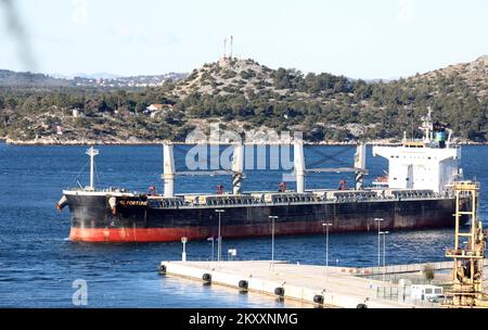 The cargo ship "ASL FORTUNE" sailed through the Channel of St. Ante in ...