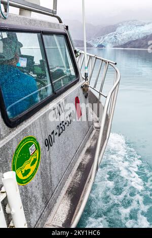 Charter boat visiting Shoup Glacier; Shoup Bay; Valdez Arm; Prince ...