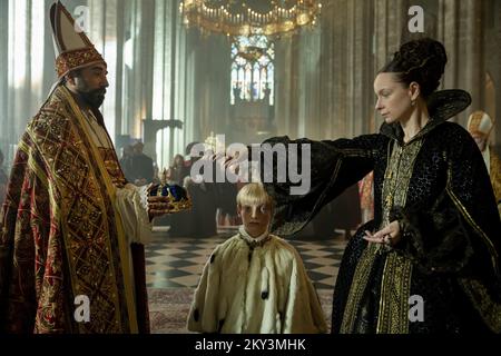 THE SERPENT QUEEN, Ray Panthaki as Cardinal Charles de Guise (2nd from ...