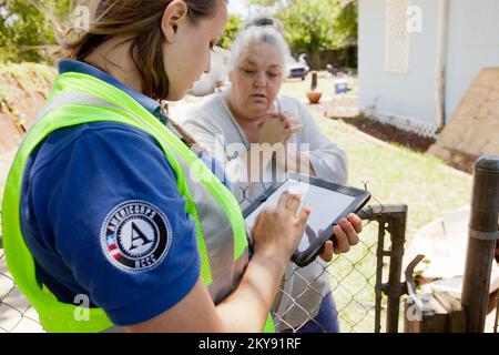 Pensacola, FL, May 15, 2014 FEMA Disaster Survivor Assistance Team ...