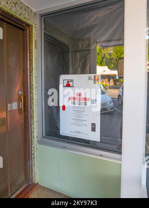 Sign confirming the NAB at Murwillumbah has closed Stock Photo - Alamy