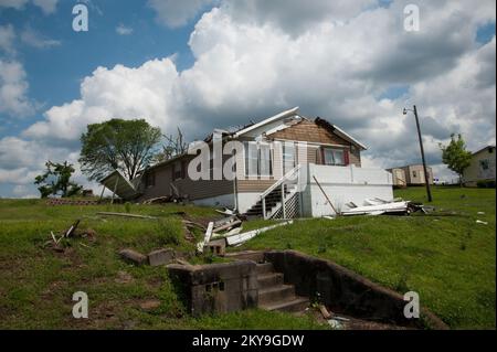Alabama continues to recover from tornadoes damage.. Alabama Severe ...