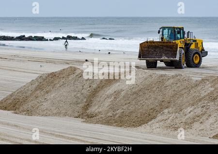 Crews Build Sand Berms To Prepare For Storm Surge.. Photographs ...