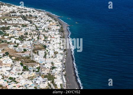 Overlook over Kamari, Santorini, Greece Stock Photo - Alamy