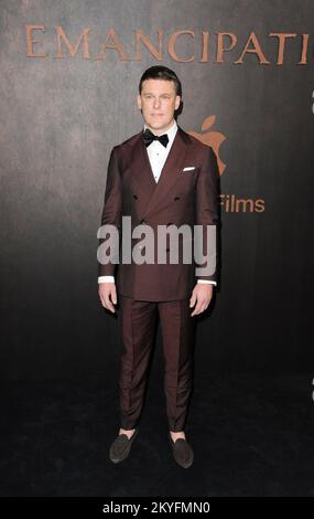 Los Angeles, Ca. 30th Nov, 2022. Joanna Mone, Jon Mone at the Apple ...