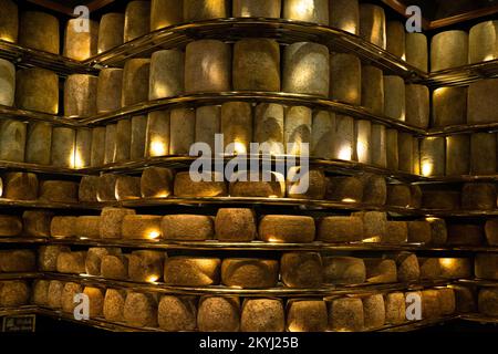 The largest cheese buffet in the world in France - The biggest ...