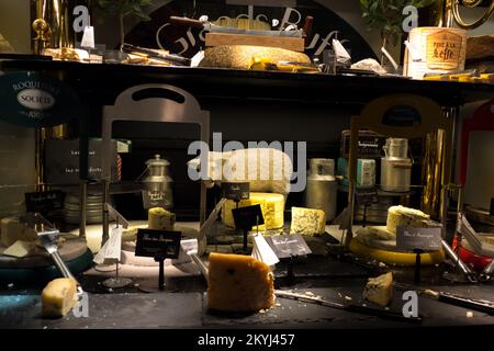 The largest cheese buffet in the world in France - The biggest ...