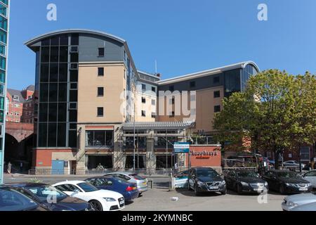Chaophraya & Travelodge Leeds Central, Blayds Court, Blayds Yard, Off ...