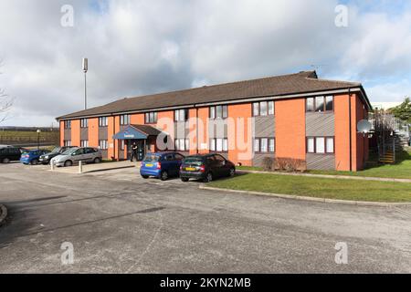 Travelodge & Starbucks, Wrexham Bypass Stock Photo - Alamy