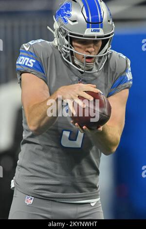 Detroit Lions punter Jack Fox (3) warms up against the Houston Texans ...