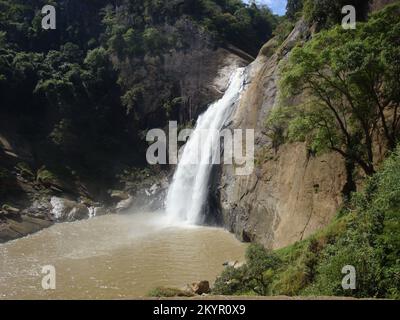Dunhida Water Falls, Badulla, Sri Lanka Stock Photo - Alamy