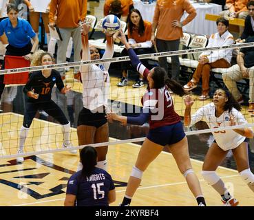 December 1, 2022: Texas middle blocker BELLA BERGMARK (5) and the ...