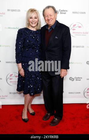 LOS ANGELES - NOV 30: Nadine Schiff-Rosen at the Women's Guild Cedars ...