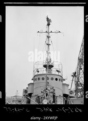 ASR-12 Penguin , Ships, Naval Vessels, Boats, Naval History, Navy Stock ...