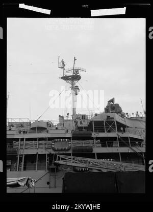 AS-15 Bushnell , Ships, Naval Vessels, Boats, Naval History, Navy Stock ...