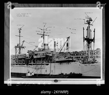 APA-215 Navarro , Ships, Naval Vessels, Boats, Naval History, Navy ...