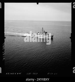 AM-424 Bold , Ships, Naval Vessels, Boats, Naval History, Navy Stock ...