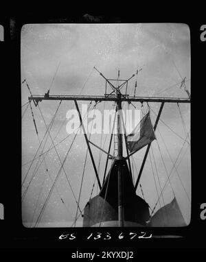 AKA-107 Vermilion , Ships, Naval Vessels, Boats, Naval History, Navy ...