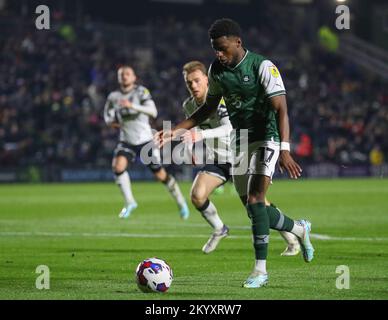 Bali Mumba #17 of Plymouth Argyle scores a goal to make it 1-2 during ...