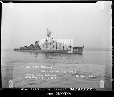 DD-844 Perry , Ships, Naval Vessels, Boats, Naval History, Navy Stock ...