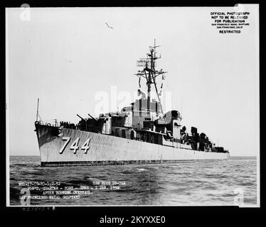 DD-744 Blue , Ships, Naval Vessels, Boats, Naval History, Navy Stock ...