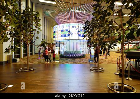 SINGAPORE - NOVEMBER 09, 2015: The Social Tree at Changi Airport. The ...
