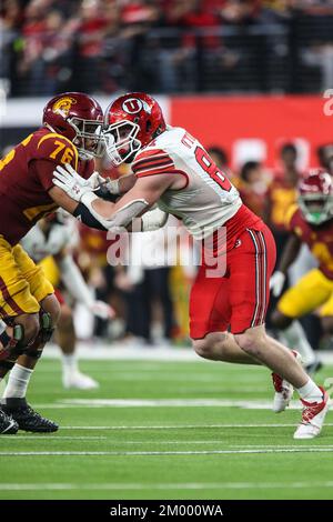 Utah defensive end Connor O'Toole sacks Arizona quarterback Jayden de ...