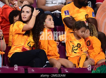 Rike Nooitgedagt (Ehefrau von Virgil van Dijk) mit Tochter Nila van ...