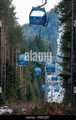 Bansko, lift cabin, Balkans, Bulgaria, famous ski resort Stock Photo ...