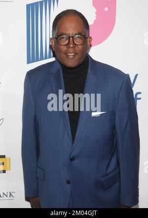 Los Angeles, California: Mark Ridley-Thomas Bridge in Baldwin Hills ...