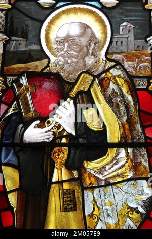 The Apostle saint Peter holding the Keys. Statue. Square of Sant Peter ...