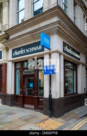 Charles Schwab London Charles Schwab UK office at 33 Ludgate Hill ...
