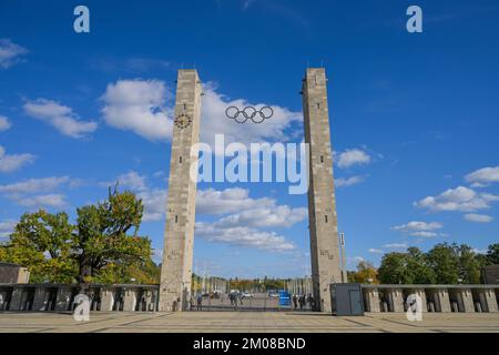 Olympisches Tor, Olympia-Stadion, Westend, Charlottenburg, Berlin ...