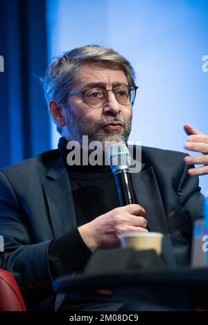 Grand Rabbi of France Haim Korsia, right, talks to the President of the ...