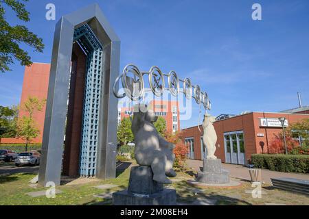 Knobelsdorff-Schule OSZ Bautechnik, Nonnendammaallee, Haselhorst ...