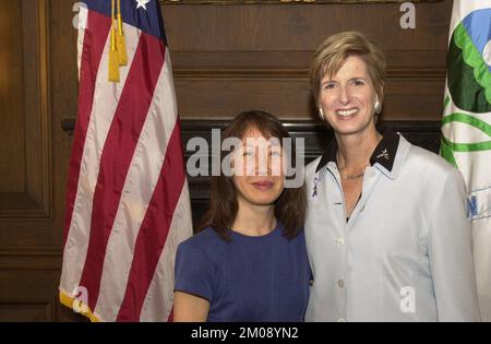 International Conference and Handshakes of during Christine Todd ...