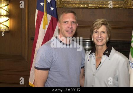 International Conference and Handshakes of during Christine Todd ...