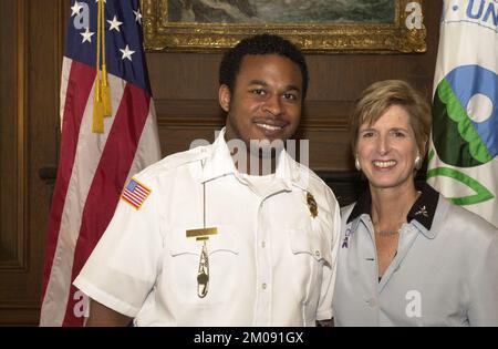 International Conference and Handshakes of during Christine Todd ...