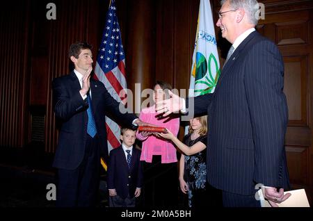 Office of Water - Ben Grumbles Swearing-In , Environmental Protection ...