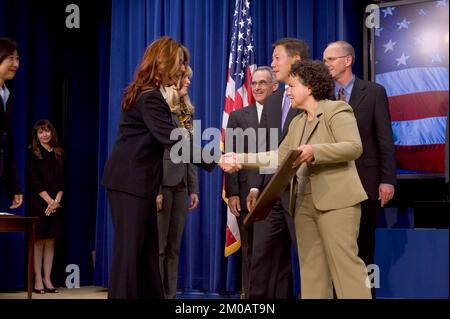 Office of Administration and Resource Management - 2010 GreenGov ...